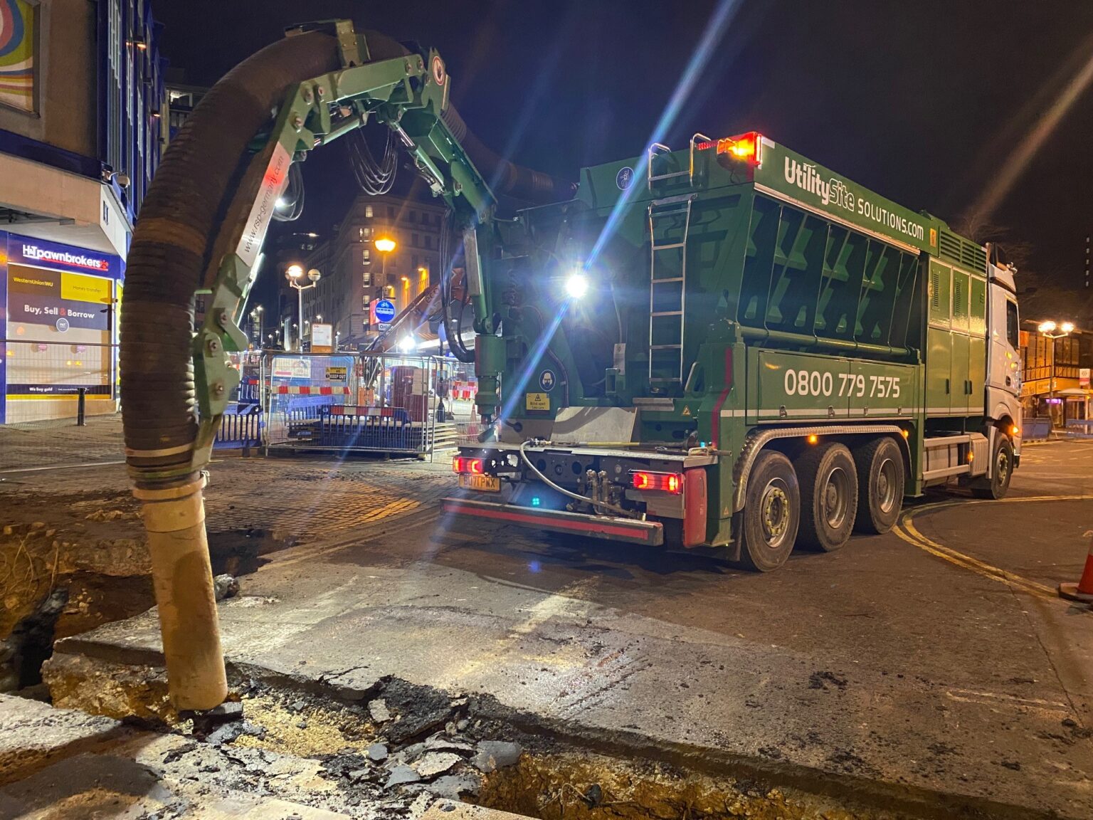 Vacuum Excavation Hire UK | Vacuum Excavator | Utility Excavation Services